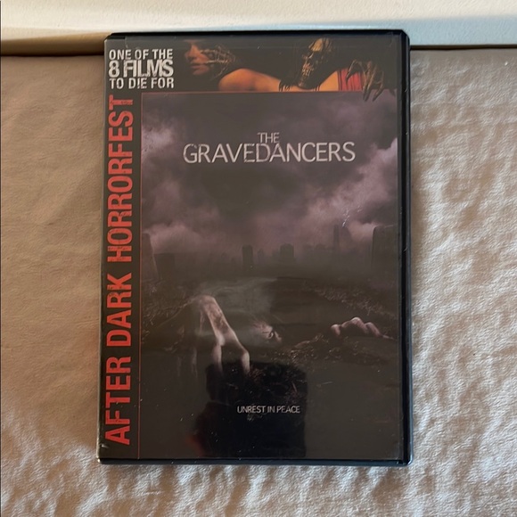 Media | The Gravedancers Dvd 205 Lions Gate One Of 8 Films To Die For ...